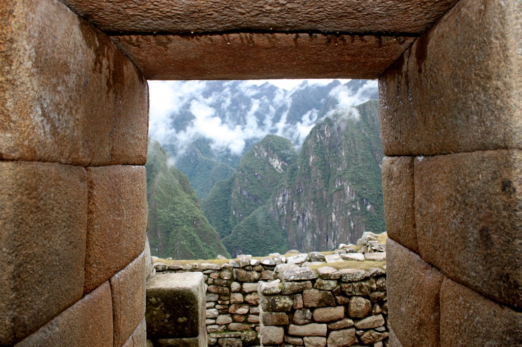 Machu Picchu: Lost City of The Incas - Adventurous Miriam