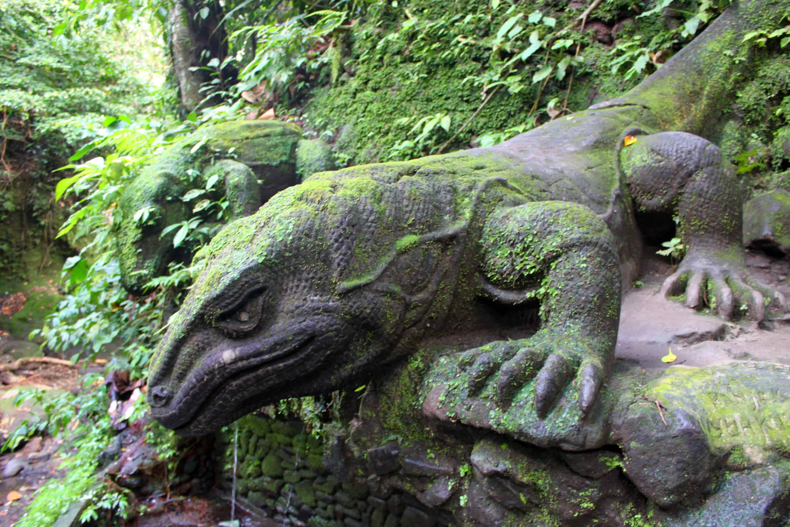 Tips for visiting the notorious Ubud Monkey Forest in Bali ...